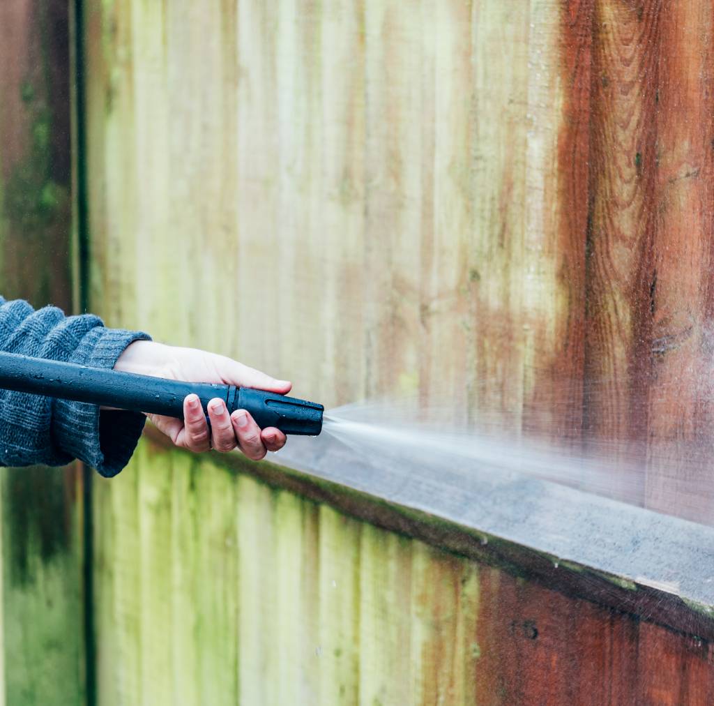 Power Washing vs Hand Washing Your Fence - Texas Fence and Iron